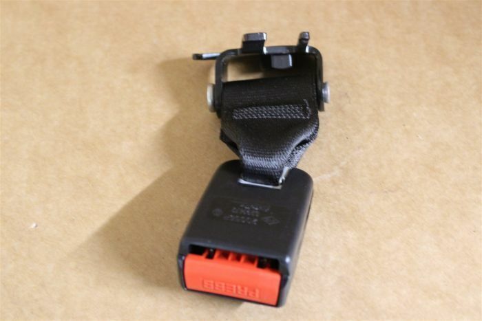 Genuine Renault Scenic III / Grand Scenic III 2nd Row RH Seatbelt 8884 ...