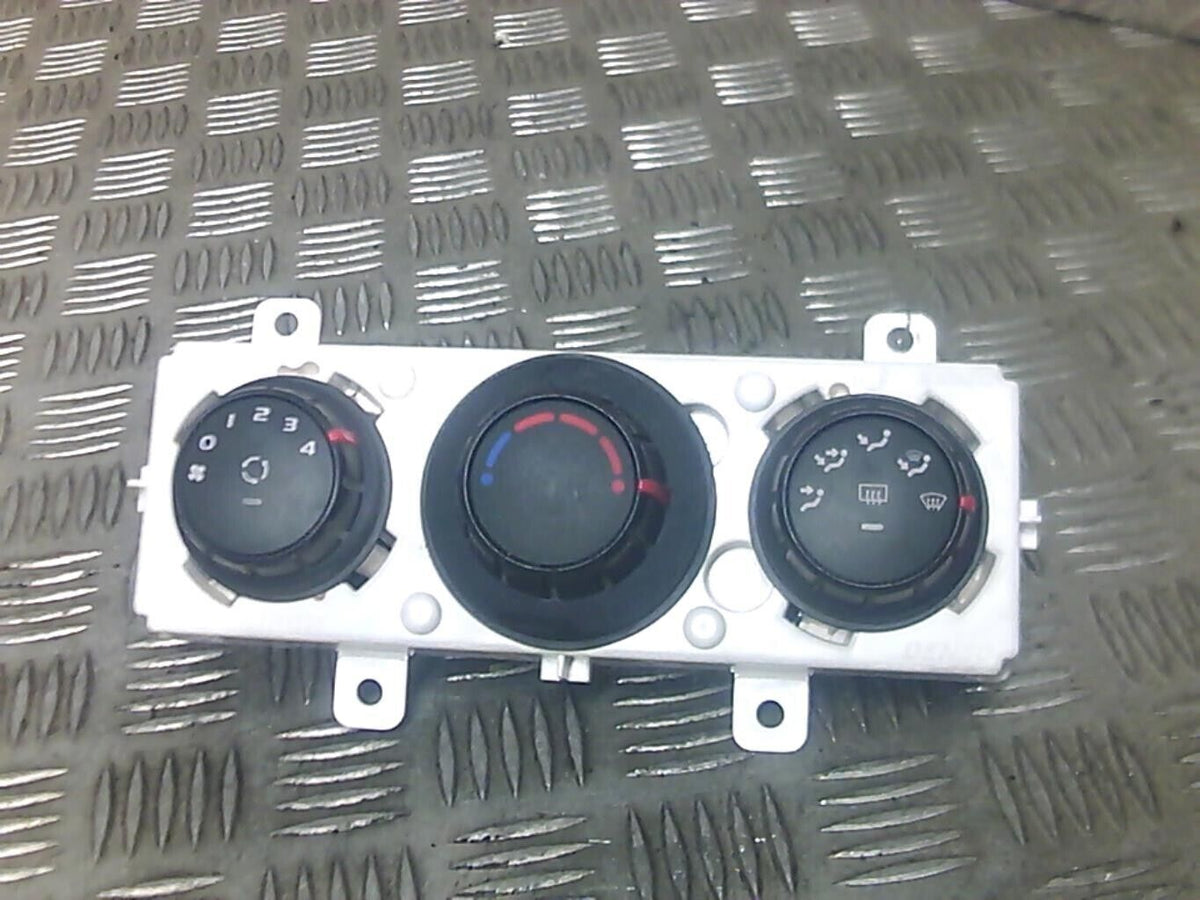 Genuine Renault Heater Controls 275700006R OBSE – Vospers Parts
